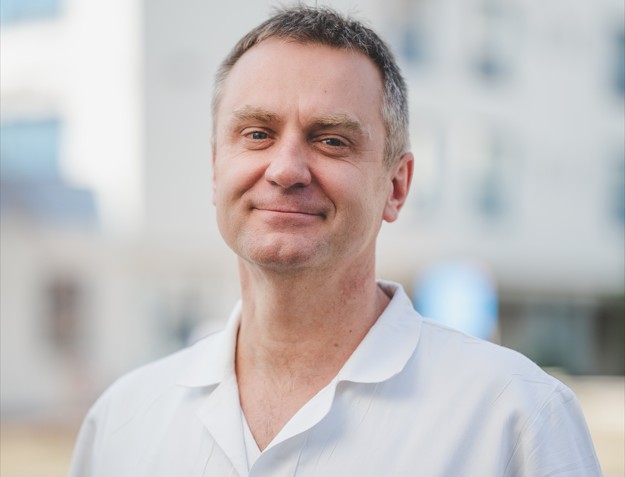 Rozhovor s primářem cévní chirurgie MUDr. Milanem Kobzou | Nemocnice ...